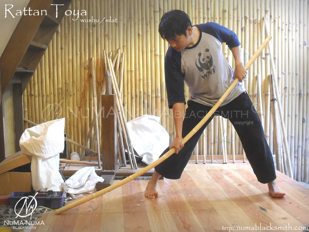 Toya kulit | Wood Weapon | Numa Black Smith